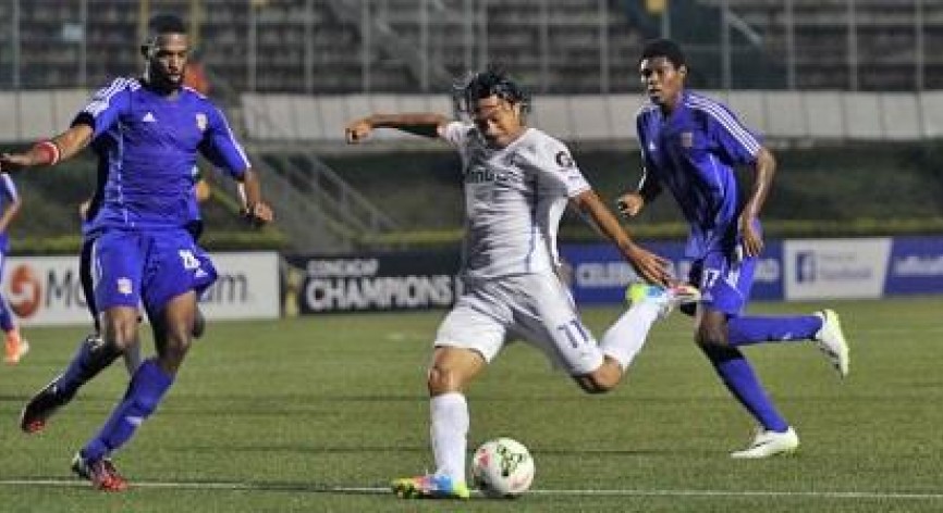 Comunicaciones superó a Puerto Rico Bayamon en la CCL